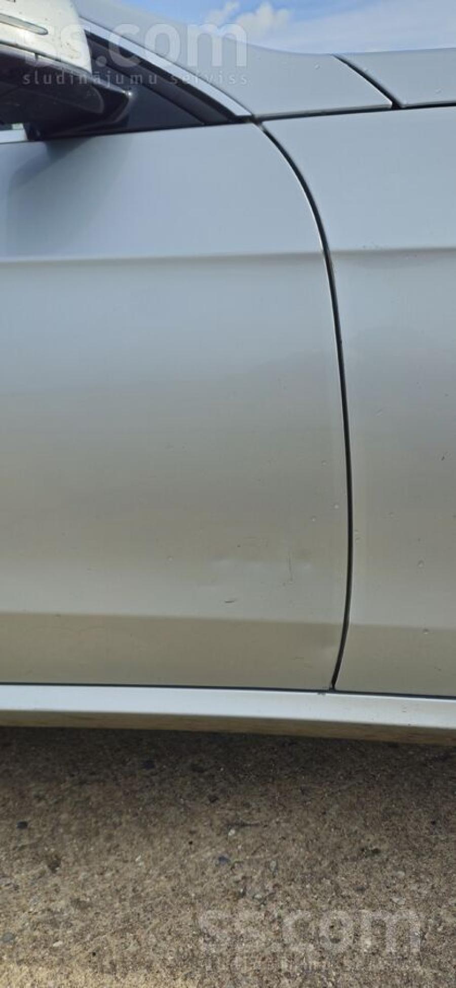 Pelēks Mercedes-Benz E 220 2014 Daugavpils, ar dzinēja tilpumu 2.10 L un nobraukumu 290 tūkst. km par 8000 €, foto 8 vietnē AUTOMOTO.COM.LV