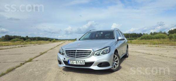 Grey Mercedes-Benz E 220 2014 in Daugavpils, with an engine capacity of 2.10 L and mileage of 290 thousand km for 8000 €, photo 2 on AUTOMOTO.COM.LV