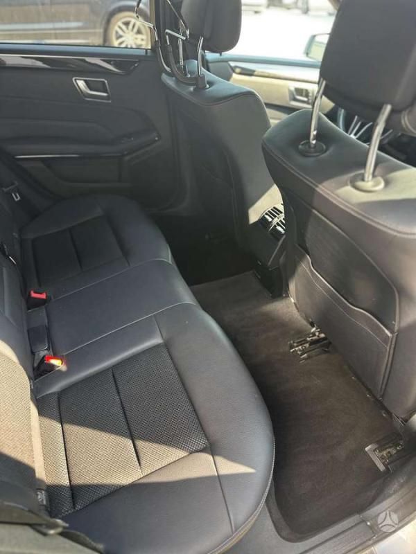 Pelēks Mercedes-Benz E 220 2015 Kauņa, ar dzinēja tilpumu 2.14 L un nobraukumu 140 tūkst. km par 7499 €, foto 8 vietnē AUTOMOTO.COM.LV