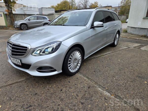 Pelēks Mercedes-Benz E 220 2015 Rīga, ar dzinēja tilpumu 2.20 L un nobraukumu 152 tūkst. km par 10950 €, foto 1 vietnē AUTOMOTO.COM.LV