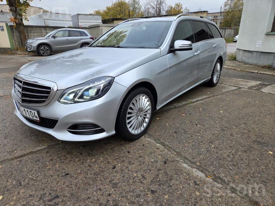 Pelēks Mercedes-Benz E 220 2015 Rīga, ar dzinēja tilpumu 2.20 L un nobraukumu 152 tūkst. km par 10950 €, foto 1 vietnē AUTOMOTO.COM.LV
