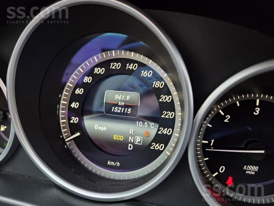 Pelēks Mercedes-Benz E 220 2015 Rīga, ar dzinēja tilpumu 2.20 L un nobraukumu 152 tūkst. km par 10950 €, foto 22 vietnē AUTOMOTO.COM.LV