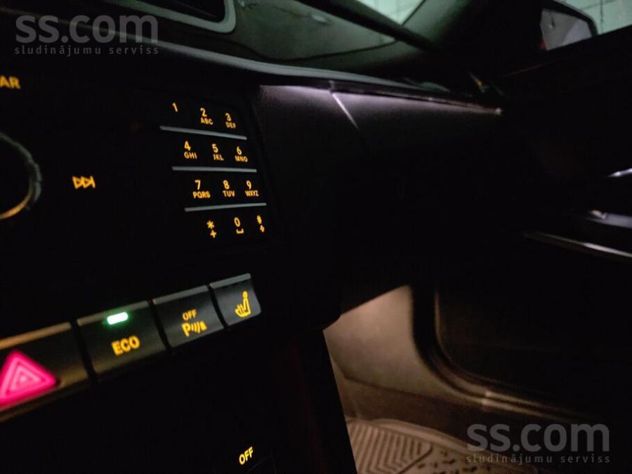 Pelēks Mercedes-Benz E 220 2015 Rīga, ar dzinēja tilpumu 2.20 L un nobraukumu 152 tūkst. km par 10950 €, foto 24 vietnē AUTOMOTO.COM.LV