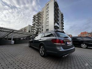 Pelēks Mercedes-Benz E 220 2016 Viļņa, ar dzinēja tilpumu 2.14 L un nobraukumu 430 tūkst. km par 7700 €, foto 5 vietnē AUTOMOTO.COM.LV