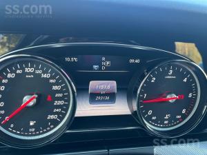 Серый Мерседес E 220 2016 в Кулдига, объемом двигателя 2.00 л и пробегом 293 тыс. км за 13790 €, фото 20 на AUTOMOTO.COM.LV