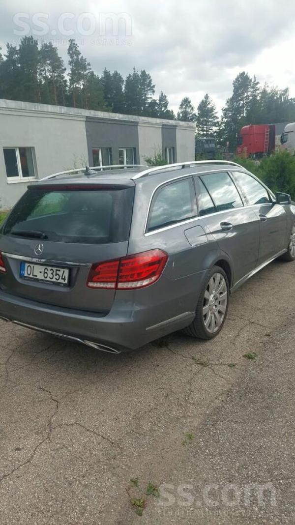 Pelēks Mercedes-Benz E 220 2016 Ogre, ar dzinēja tilpumu 2.20 L un nobraukumu 320 tūkst. km par 8500 €, foto 2 vietnē AUTOMOTO.COM.LV