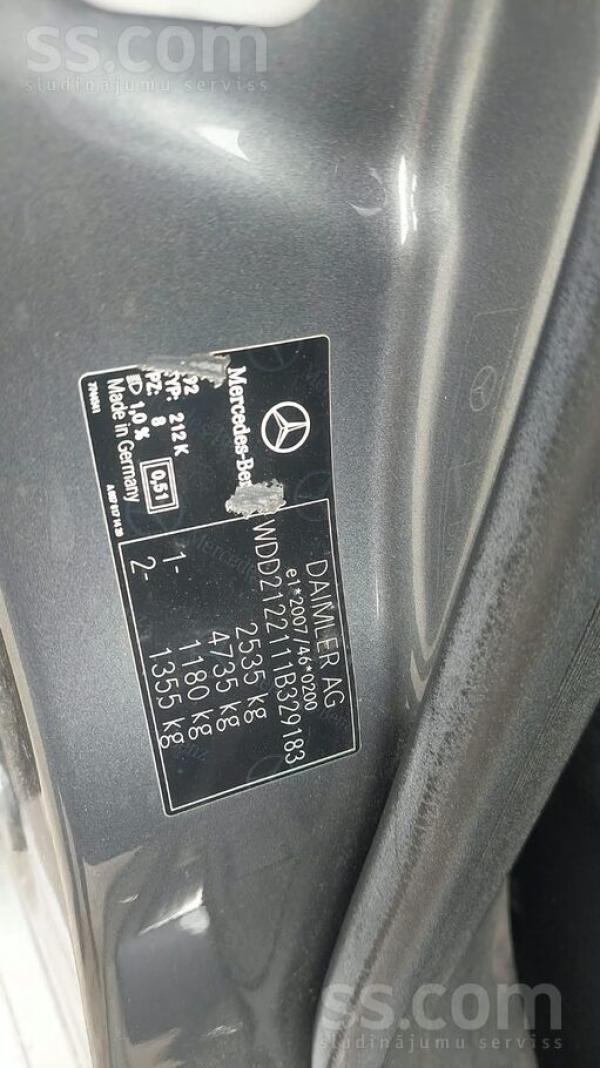 Pelēks Mercedes-Benz E 220 2016 Ogre, ar dzinēja tilpumu 2.20 L un nobraukumu 320 tūkst. km par 8500 €, foto 4 vietnē AUTOMOTO.COM.LV