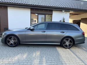 Grey Mercedes-Benz E 220 2016 in Marijampole, with an engine capacity of 1.95 L and mileage of 245 thousand km for 19000 €, photo 4 on AUTOMOTO.COM.LV