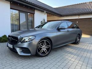 Grey Mercedes-Benz E 220 2016 in Marijampole, with an engine capacity of 1.95 L and mileage of 245 thousand km for 19000 €, photo 10 on AUTOMOTO.COM.LV