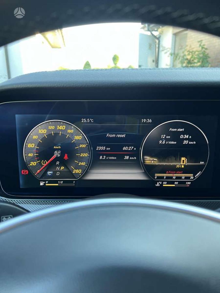 Grey Mercedes-Benz E 220 2016 in Marijampole, with an engine capacity of 1.95 L and mileage of 245 thousand km for 19000 €, photo 15 on AUTOMOTO.COM.LV