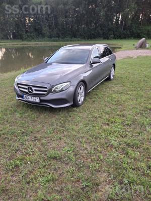 Pelēks Mercedes-Benz E 220 2017 Cēsis, ar dzinēja tilpumu 2.20 L un nobraukumu 152 tūkst. km par 22900 €, foto 1 vietnē AUTOMOTO.COM.LV