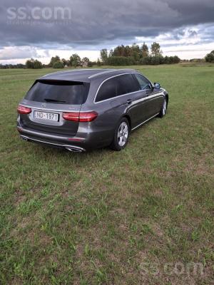 Pelēks Mercedes-Benz E 220 2017 Cēsis, ar dzinēja tilpumu 2.20 L un nobraukumu 152 tūkst. km par 22900 €, foto 4 vietnē AUTOMOTO.COM.LV