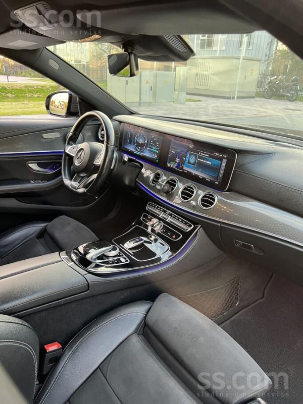 Grey Mercedes-Benz E 220 2017 in Jelgava, with an engine capacity of 2.00 L and mileage of 222 thousand km for 20200 €, photo 10 on AUTOMOTO.COM.LV