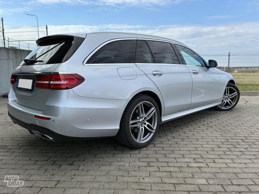 Pelēks Mercedes-Benz E 220 2017 Klaipėda, ar dzinēja tilpumu 2.00 L un nobraukumu 194 tūkst. km par 24900 €, foto 5 vietnē AUTOMOTO.COM.LV