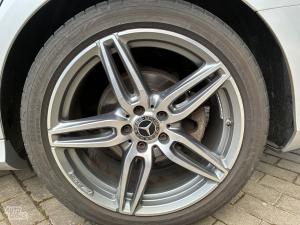 Pelēks Mercedes-Benz E 220 2017 Klaipėda, ar dzinēja tilpumu 2.00 L un nobraukumu 194 tūkst. km par 24900 €, foto 24 vietnē AUTOMOTO.COM.LV