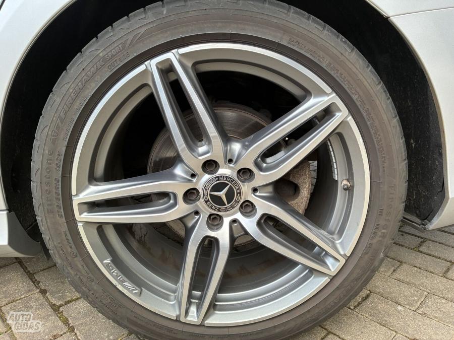 Pelēks Mercedes-Benz E 220 2017 Klaipėda, ar dzinēja tilpumu 2.00 L un nobraukumu 194 tūkst. km par 24900 €, foto 24 vietnē AUTOMOTO.COM.LV