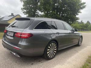 Pelēks Mercedes-Benz E 220 2017 Alīta, ar dzinēja tilpumu 1.95 L un nobraukumu 295 tūkst. km par 18500 €, foto 7 vietnē AUTOMOTO.COM.LV