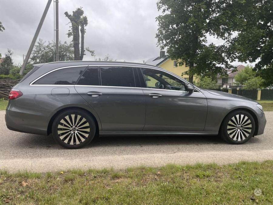 Pelēks Mercedes-Benz E 220 2017 Alīta, ar dzinēja tilpumu 1.95 L un nobraukumu 295 tūkst. km par 18500 €, foto 8 vietnē AUTOMOTO.COM.LV