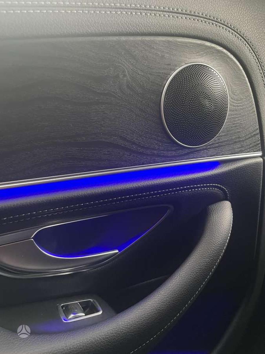 Pelēks Mercedes-Benz E 220 2017 Alīta, ar dzinēja tilpumu 1.95 L un nobraukumu 295 tūkst. km par 18500 €, foto 18 vietnē AUTOMOTO.COM.LV