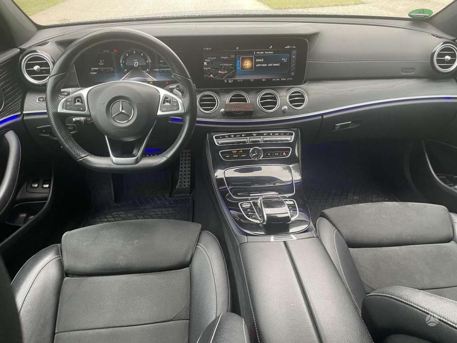 Pelēks Mercedes-Benz E 220 2017 Alīta, ar dzinēja tilpumu 1.95 L un nobraukumu 295 tūkst. km par 18500 €, foto 19 vietnē AUTOMOTO.COM.LV