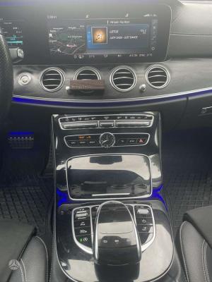 Pelēks Mercedes-Benz E 220 2017 Alīta, ar dzinēja tilpumu 1.95 L un nobraukumu 295 tūkst. km par 18500 €, foto 20 vietnē AUTOMOTO.COM.LV