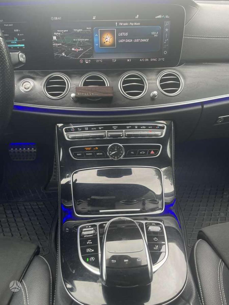 Pelēks Mercedes-Benz E 220 2017 Alīta, ar dzinēja tilpumu 1.95 L un nobraukumu 295 tūkst. km par 18500 €, foto 20 vietnē AUTOMOTO.COM.LV