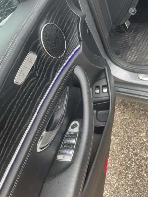 Pelēks Mercedes-Benz E 220 2017 Alīta, ar dzinēja tilpumu 1.95 L un nobraukumu 295 tūkst. km par 18500 €, foto 22 vietnē AUTOMOTO.COM.LV
