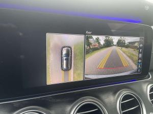Pelēks Mercedes-Benz E 220 2017 Alīta, ar dzinēja tilpumu 1.95 L un nobraukumu 295 tūkst. km par 18500 €, foto 27 vietnē AUTOMOTO.COM.LV