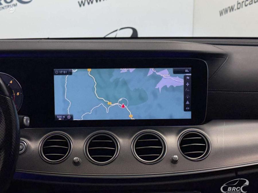 Серый Мерседес E 220 2017 в Вильнюс, объемом двигателя 1.95 л и пробегом 324 тыс. км за 15750 €, фото 18 на AUTOMOTO.COM.LV