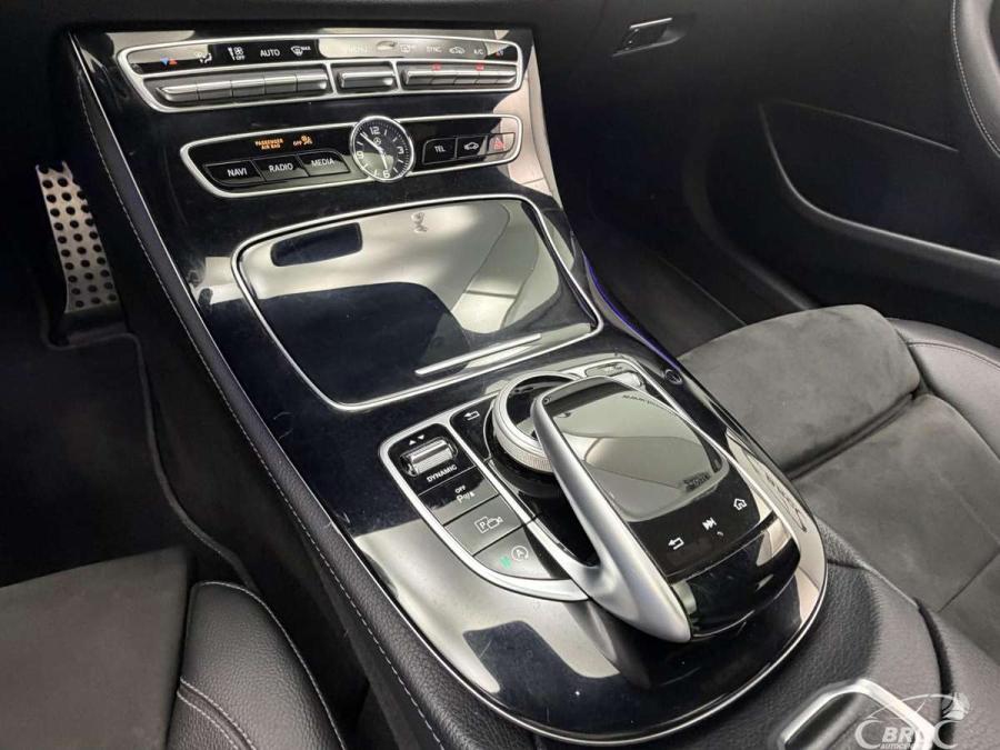 Серый Мерседес E 220 2017 в Вильнюс, объемом двигателя 1.95 л и пробегом 324 тыс. км за 15750 €, фото 29 на AUTOMOTO.COM.LV