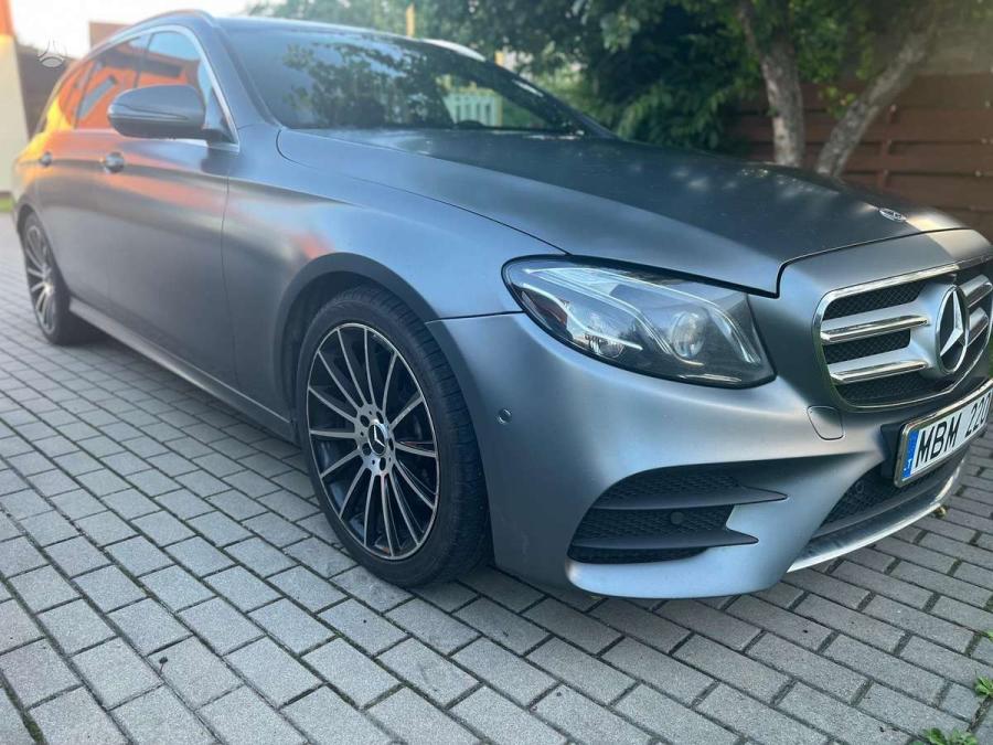 Grey Mercedes-Benz E 220 2017 in Klaipeda, with an engine capacity of 1.95 L and mileage of 354 thousand km for 16000 €, photo 1 on AUTOMOTO.COM.LV