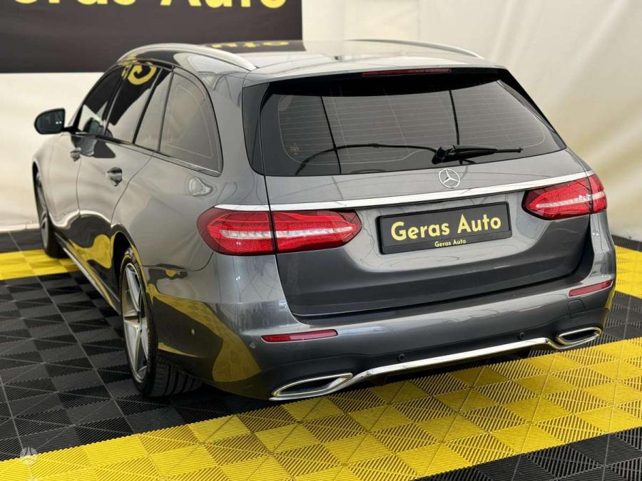 Pelēks Mercedes-Benz E 220 2017 Viļņa, ar dzinēja tilpumu 1.95 L un nobraukumu 89 tūkst. km par 22500 €, foto 7 vietnē AUTOMOTO.COM.LV
