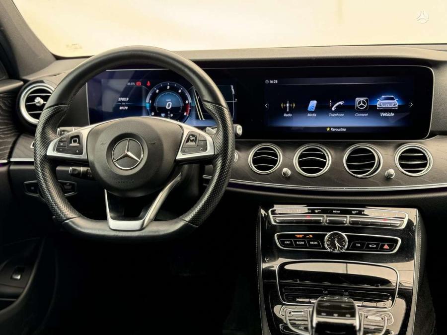 Pelēks Mercedes-Benz E 220 2017 Viļņa, ar dzinēja tilpumu 1.95 L un nobraukumu 89 tūkst. km par 22500 €, foto 15 vietnē AUTOMOTO.COM.LV