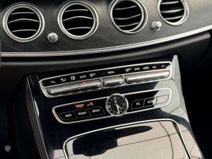 Pelēks Mercedes-Benz E 220 2017 Viļņa, ar dzinēja tilpumu 1.95 L un nobraukumu 89 tūkst. km par 22500 €, foto 18 vietnē AUTOMOTO.COM.LV