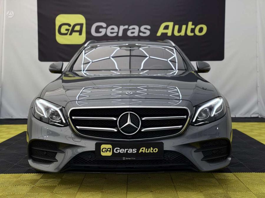 Серый Мерседес E 220 2017 в Вильнюс, объемом двигателя 1.95 л и пробегом 89 тыс. км за 22450 €, фото 3 на AUTOMOTO.COM.LV