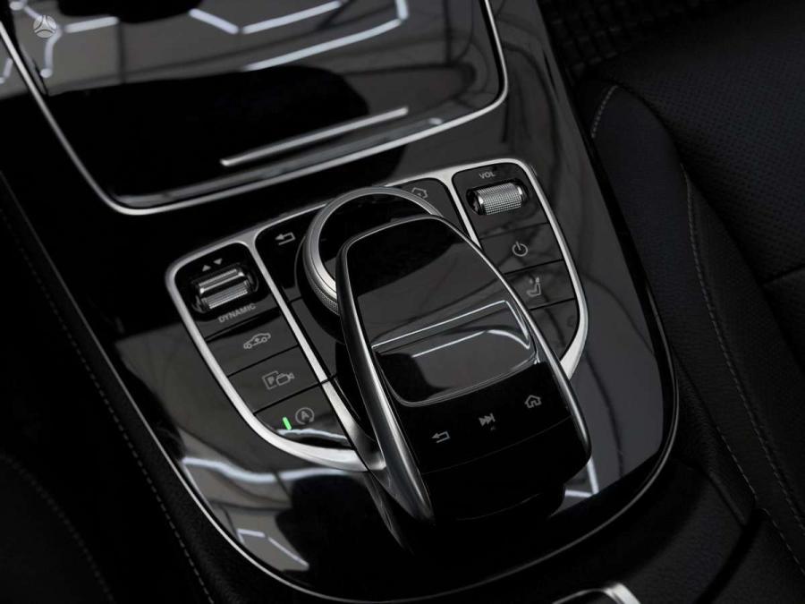 Серый Мерседес E 220 2017 в Вильнюс, объемом двигателя 1.95 л и пробегом 89 тыс. км за 22450 €, фото 23 на AUTOMOTO.COM.LV