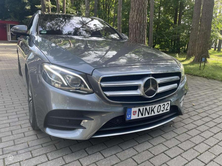 Pelēks Mercedes-Benz E 220 2017 Alīta, ar dzinēja tilpumu 1.95 L un nobraukumu 300 tūkst. km par 15999 €, foto 5 vietnē AUTOMOTO.COM.LV