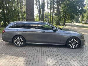 Pelēks Mercedes-Benz E 220 2017 Alīta, ar dzinēja tilpumu 1.95 L un nobraukumu 300 tūkst. km par 15999 €, foto 8 vietnē AUTOMOTO.COM.LV