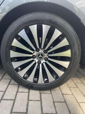 Pelēks Mercedes-Benz E 220 2017 Alīta, ar dzinēja tilpumu 1.95 L un nobraukumu 300 tūkst. km par 15999 €, foto 12 vietnē AUTOMOTO.COM.LV