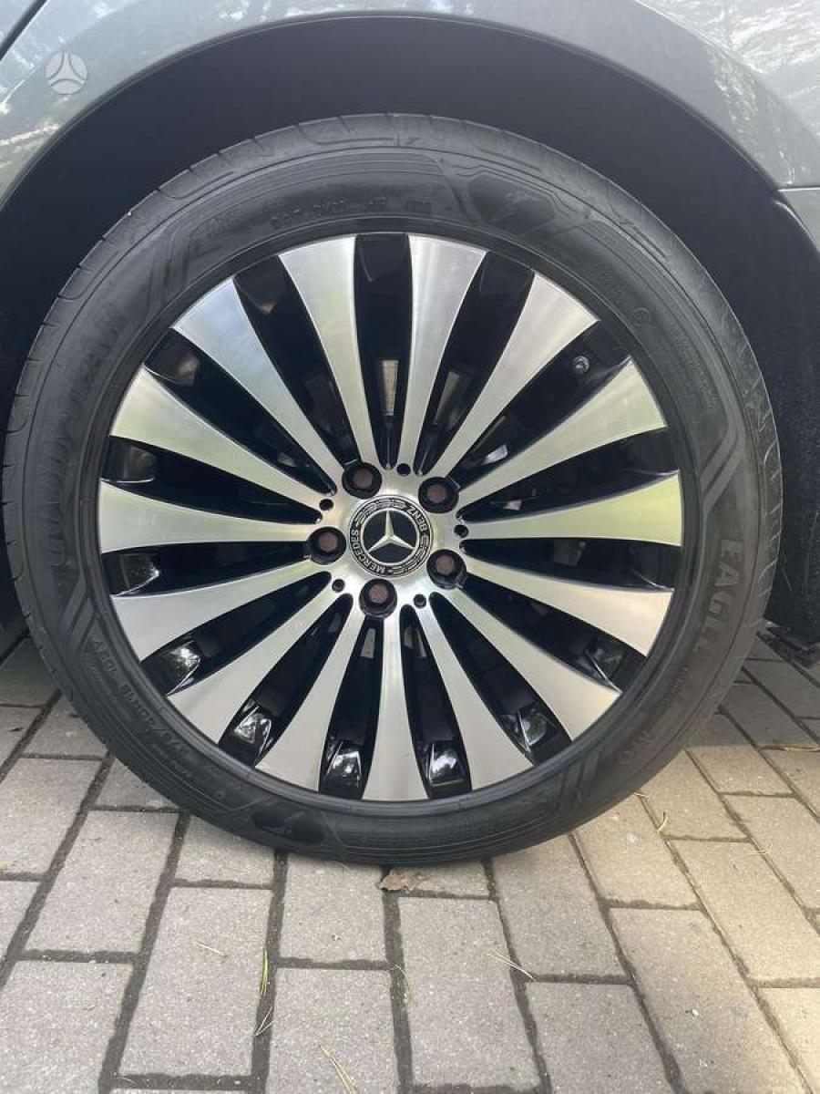 Pelēks Mercedes-Benz E 220 2017 Alīta, ar dzinēja tilpumu 1.95 L un nobraukumu 300 tūkst. km par 15999 €, foto 12 vietnē AUTOMOTO.COM.LV