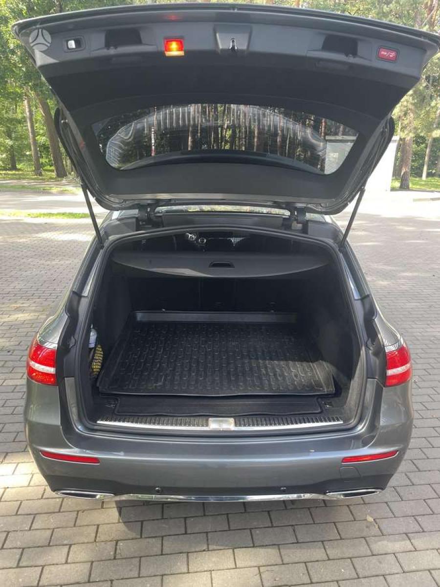 Pelēks Mercedes-Benz E 220 2017 Alīta, ar dzinēja tilpumu 1.95 L un nobraukumu 300 tūkst. km par 15999 €, foto 15 vietnē AUTOMOTO.COM.LV