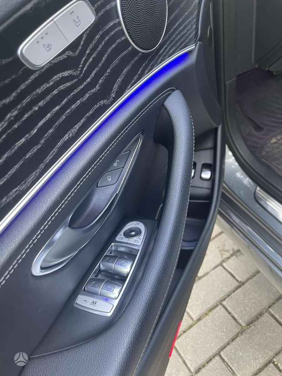 Pelēks Mercedes-Benz E 220 2017 Alīta, ar dzinēja tilpumu 1.95 L un nobraukumu 300 tūkst. km par 15999 €, foto 27 vietnē AUTOMOTO.COM.LV