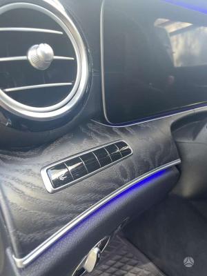 Pelēks Mercedes-Benz E 220 2017 Alīta, ar dzinēja tilpumu 1.95 L un nobraukumu 300 tūkst. km par 15999 €, foto 30 vietnē AUTOMOTO.COM.LV