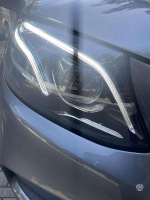 Pelēks Mercedes-Benz E 220 2017 Alīta, ar dzinēja tilpumu 1.95 L un nobraukumu 300 tūkst. km par 15999 €, foto 39 vietnē AUTOMOTO.COM.LV