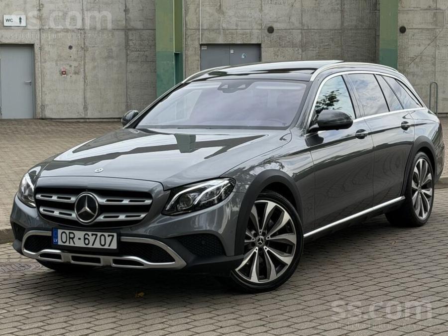 Pelēks Mercedes-Benz E 220 2017 Jelgava, ar dzinēja tilpumu 2.00 L un nobraukumu 278 tūkst. km par 22990 €, foto 1 vietnē AUTOMOTO.COM.LV
