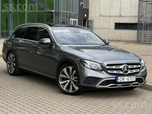 Pelēks Mercedes-Benz E 220 2017 Jelgava, ar dzinēja tilpumu 2.00 L un nobraukumu 278 tūkst. km par 22990 €, foto 3 vietnē AUTOMOTO.COM.LV