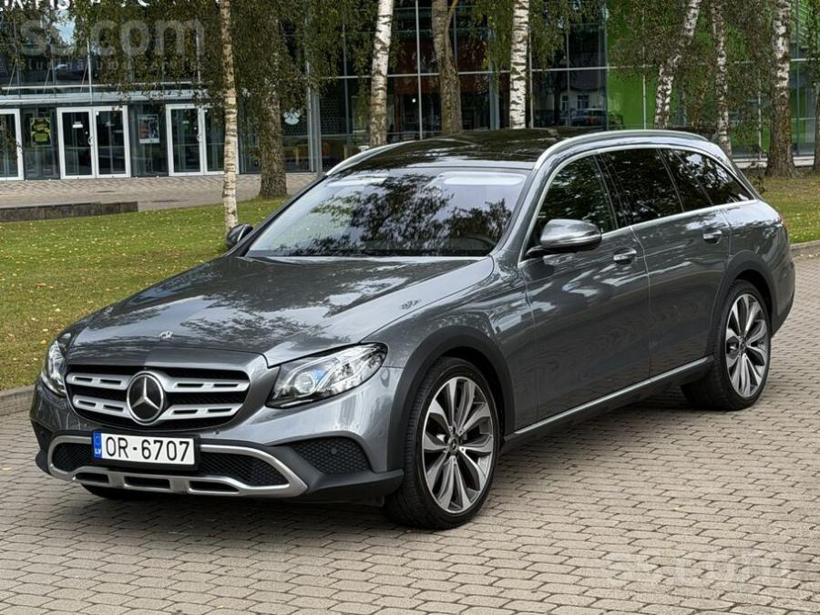 Pelēks Mercedes-Benz E 220 2017 Jelgava, ar dzinēja tilpumu 2.00 L un nobraukumu 278 tūkst. km par 22990 €, foto 5 vietnē AUTOMOTO.COM.LV