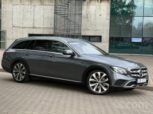 Pelēks Mercedes-Benz E 220 2017 Jelgava, ar dzinēja tilpumu 2.00 L un nobraukumu 278 tūkst. km par 22990 €, foto 9 vietnē AUTOMOTO.COM.LV