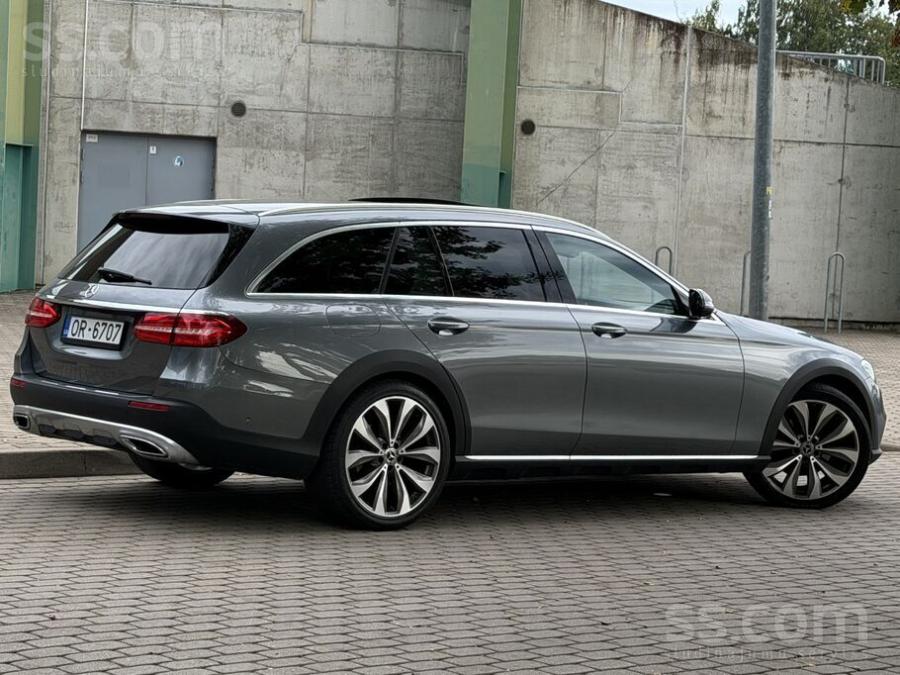 Pelēks Mercedes-Benz E 220 2017 Jelgava, ar dzinēja tilpumu 2.00 L un nobraukumu 278 tūkst. km par 22990 €, foto 10 vietnē AUTOMOTO.COM.LV