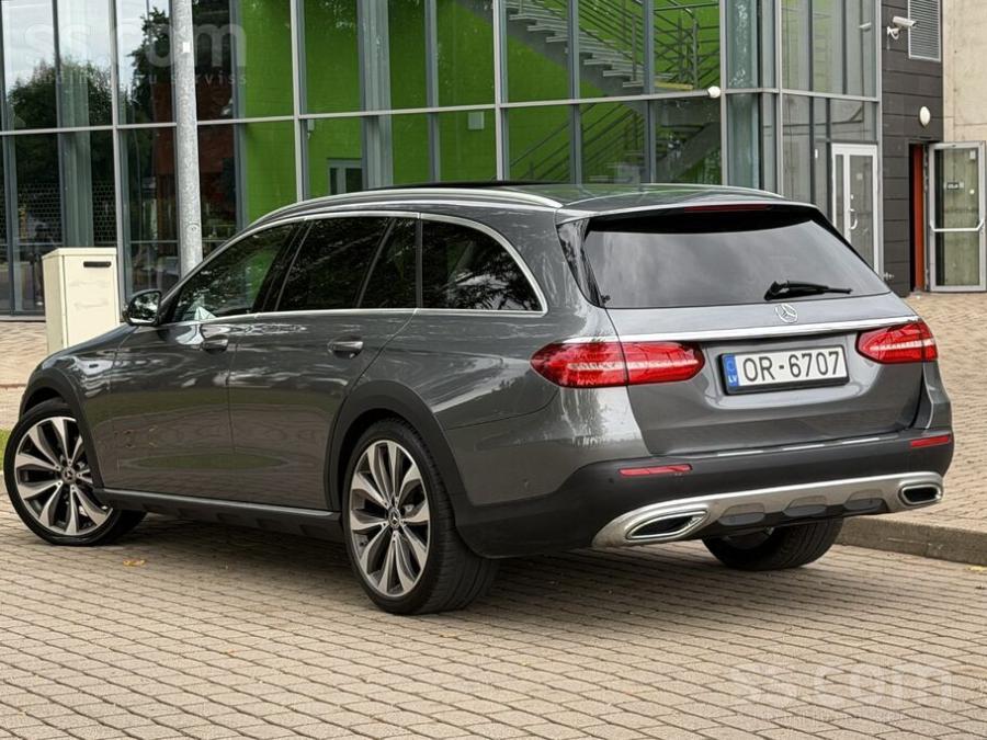 Pelēks Mercedes-Benz E 220 2017 Jelgava, ar dzinēja tilpumu 2.00 L un nobraukumu 278 tūkst. km par 22990 €, foto 12 vietnē AUTOMOTO.COM.LV